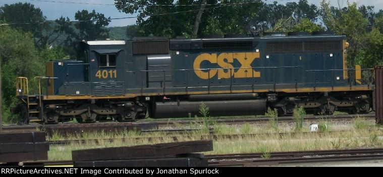 CSX 4011, conductor's side